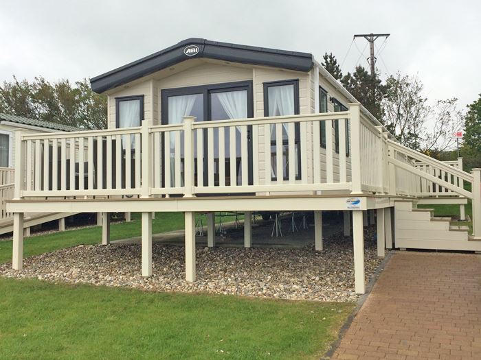 Caravan on Fairway Rise at Reighton Sands Holiday Park