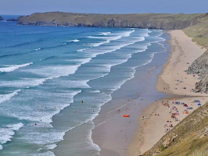 Caravan with beautiful views on Perran Sands Holiday Park