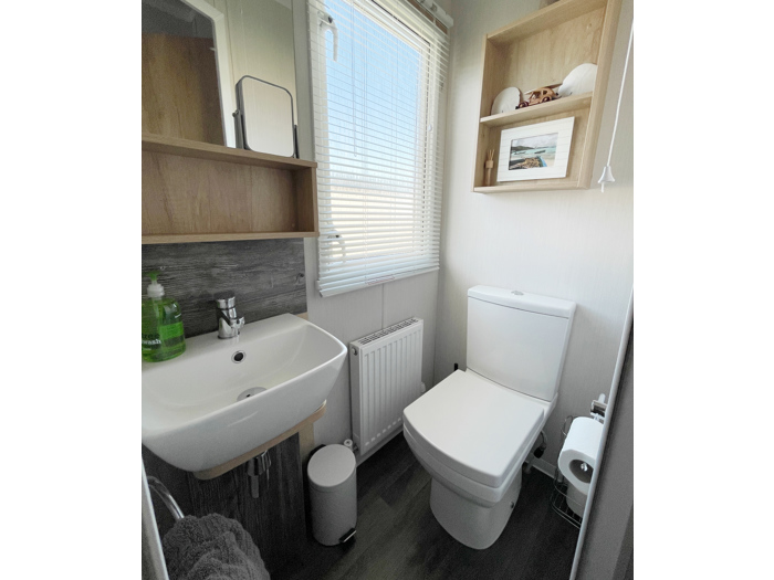 Caravan holidays with unobstructed sea views at Seton Sands Holiday Park