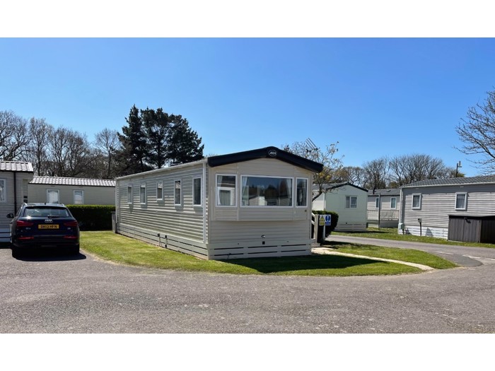 Hello, and welcome to B46; our 3 bedroom holiday caravan situated on ...