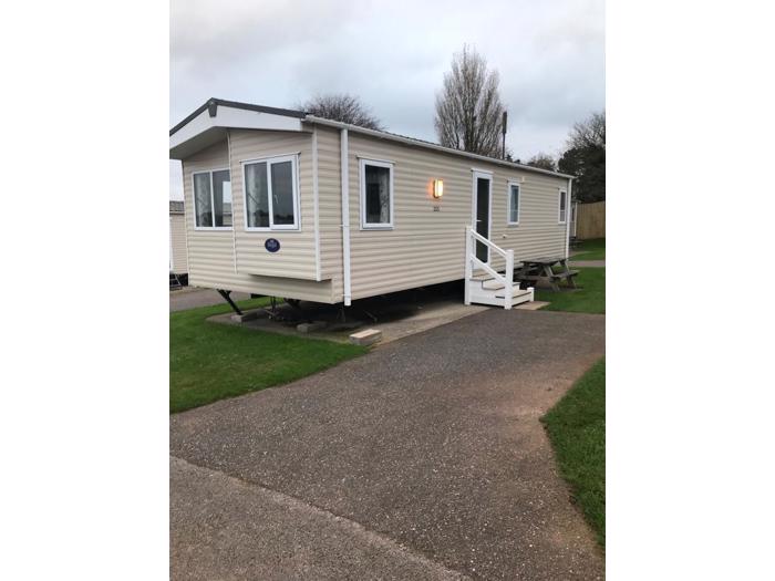 Caravan holidays in Devon and caravans for hire on Devon Cliffs Holiday ...